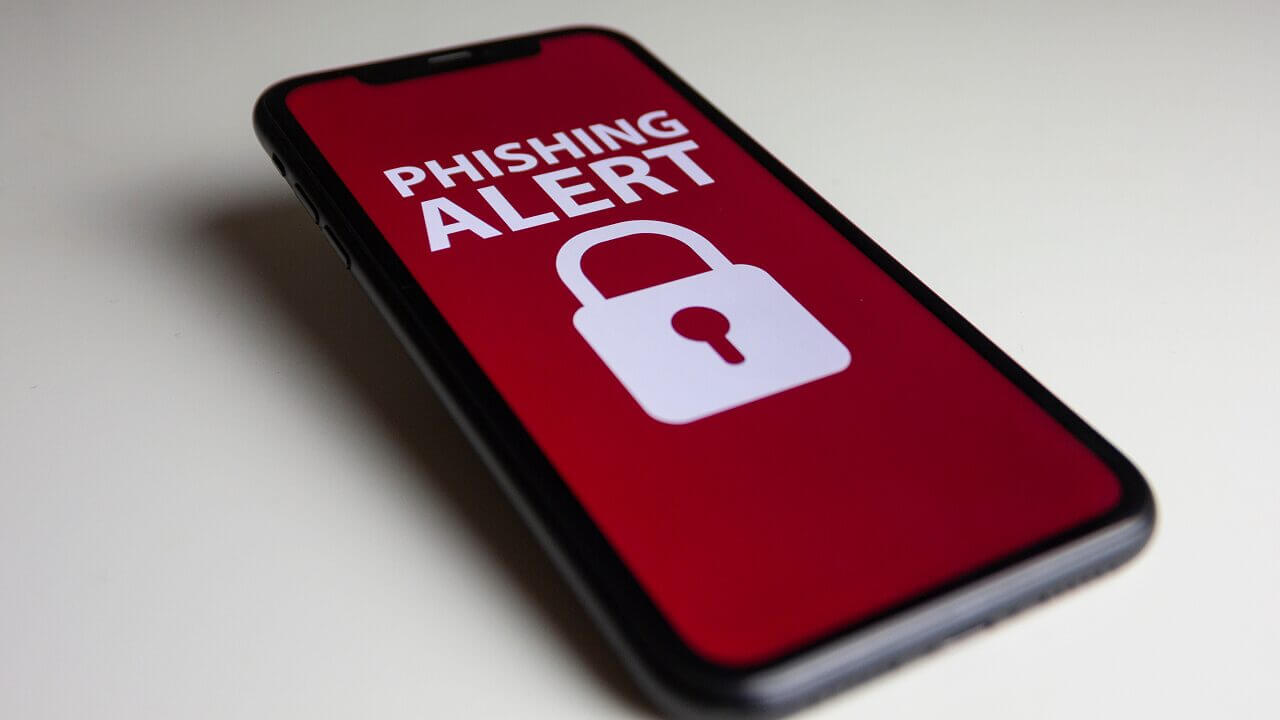 Phishing Bancario, la nueva estafa digital. - M5 Legal